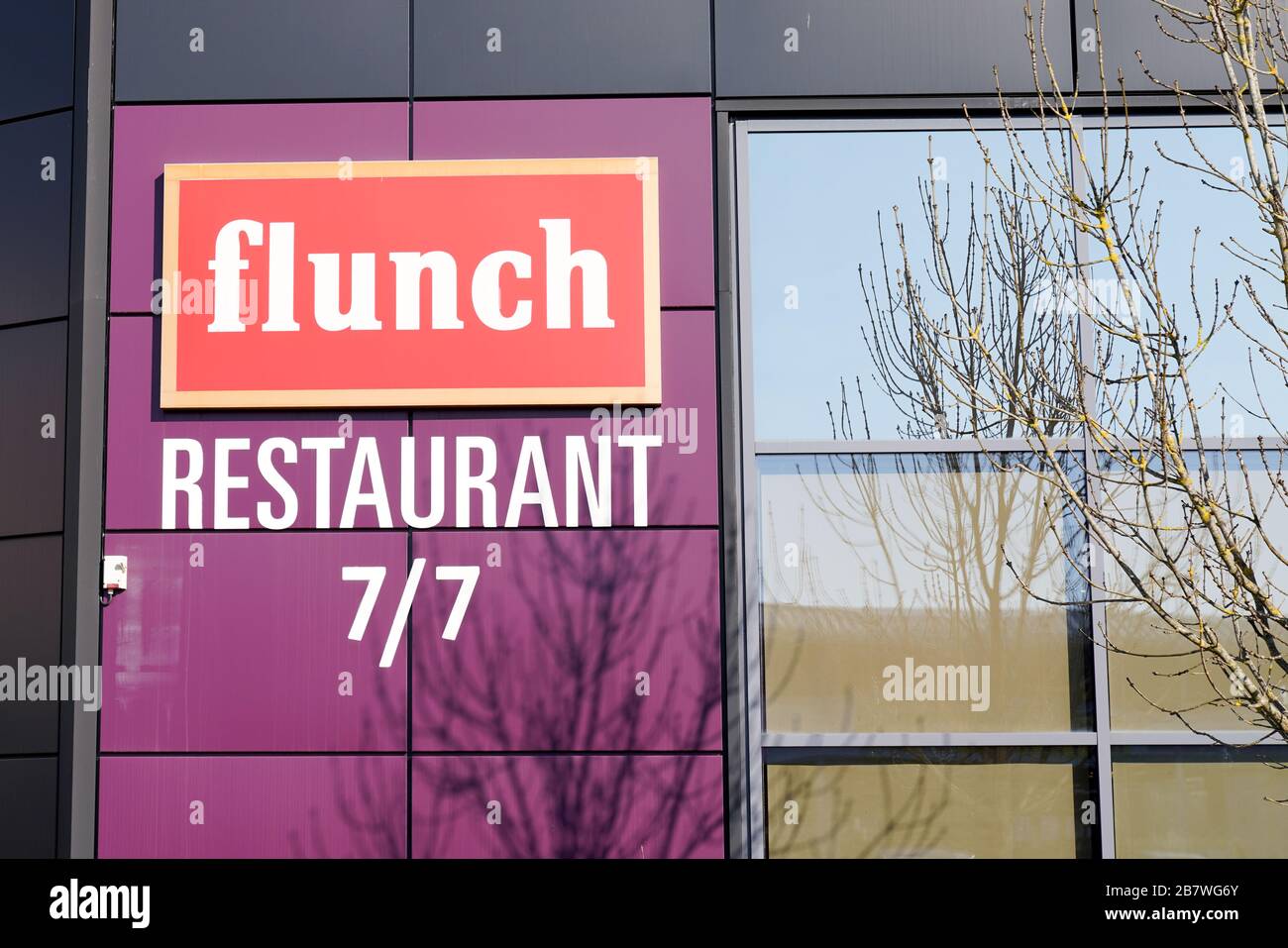 Flunch logo hi-res stock photography and images - Alamy