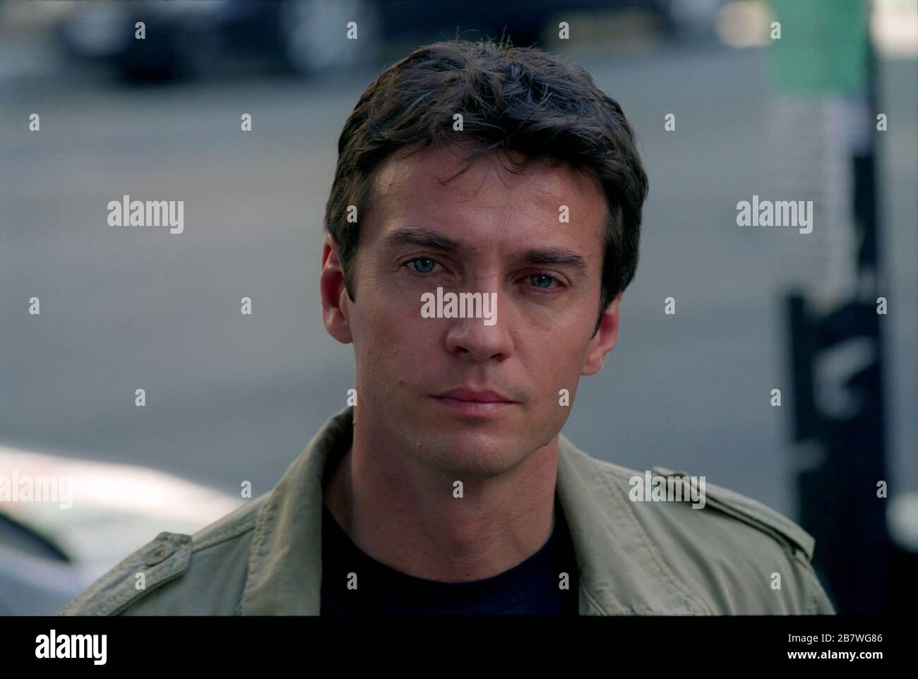 Kiss goodbye hi-res stock photography and images - Alamy