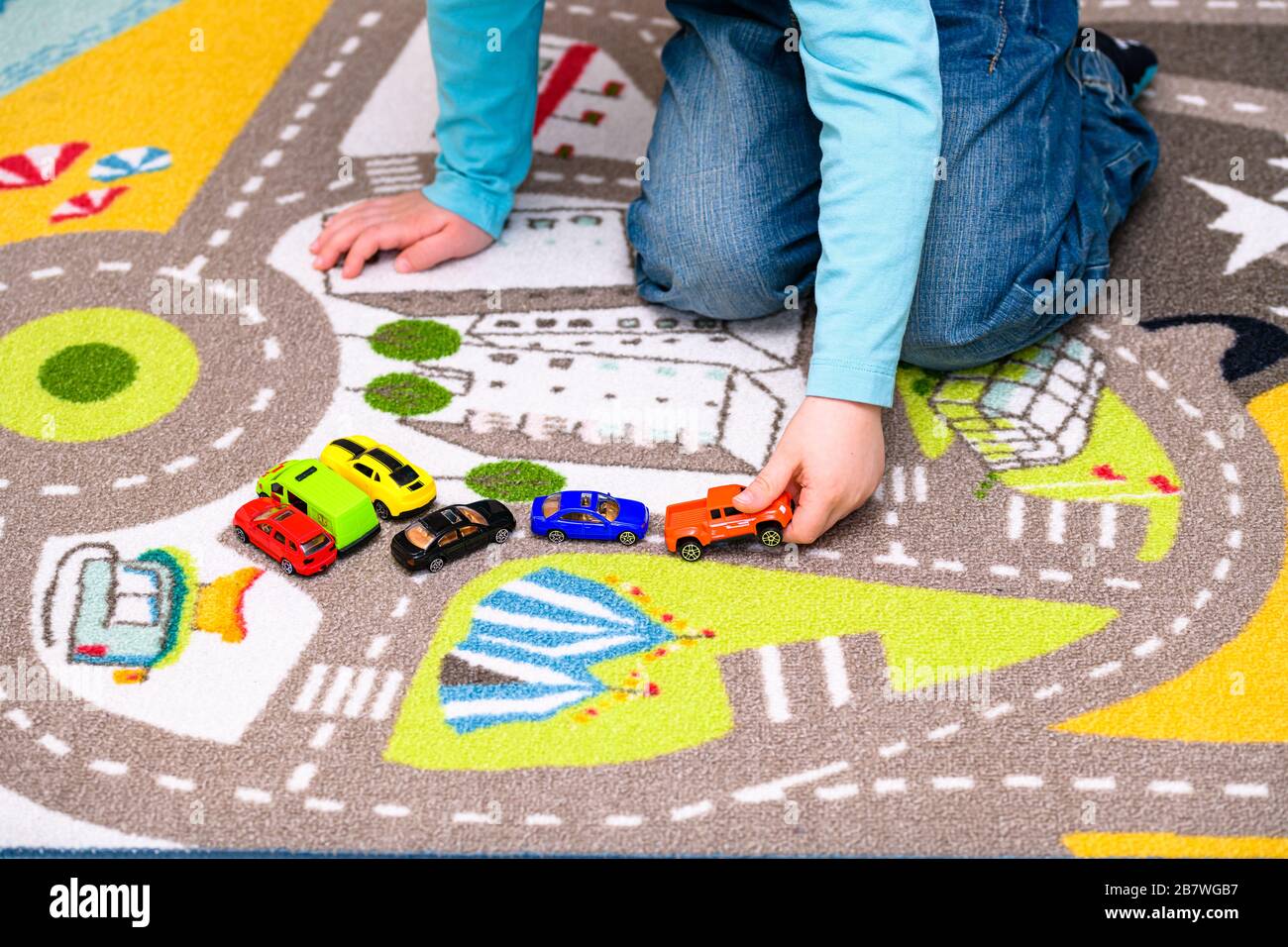 Child lining up toys hi-res stock photography and images - Alamy Child lining up toys hi-res stock photography and images - Alamy