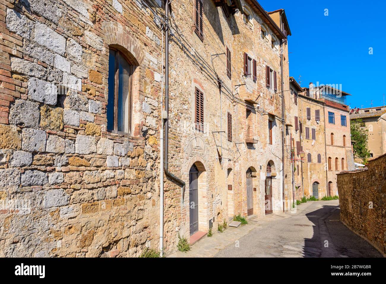 Well preserved heritage buildings hi-res stock photography and images ...