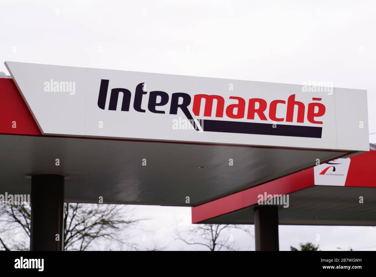 Bordeaux , Aquitaine / France - 03 12 2020 : Intermarche brand sign ...