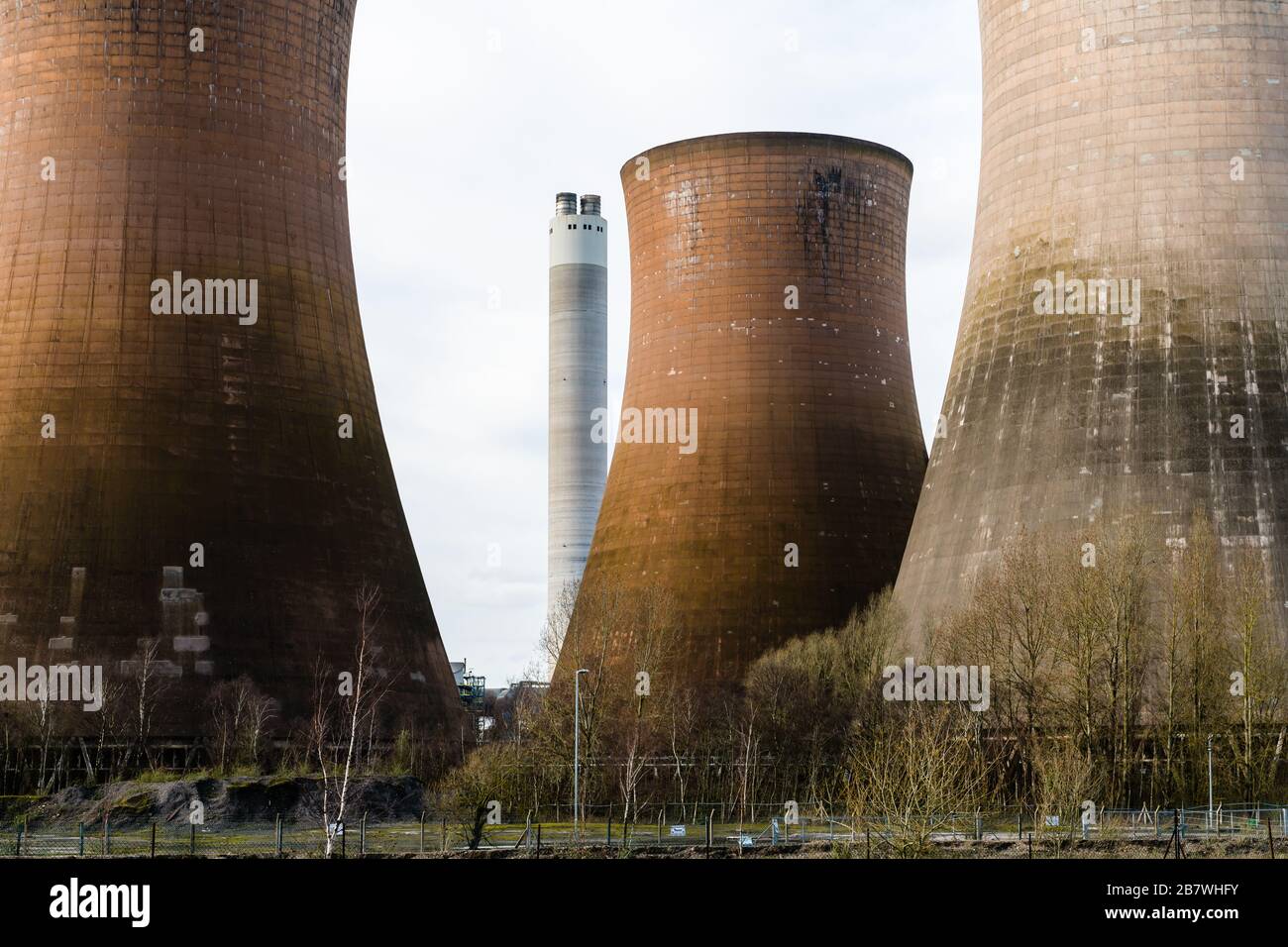 Cooling Towers Rugeley Power Station Stock Photo - Alamy