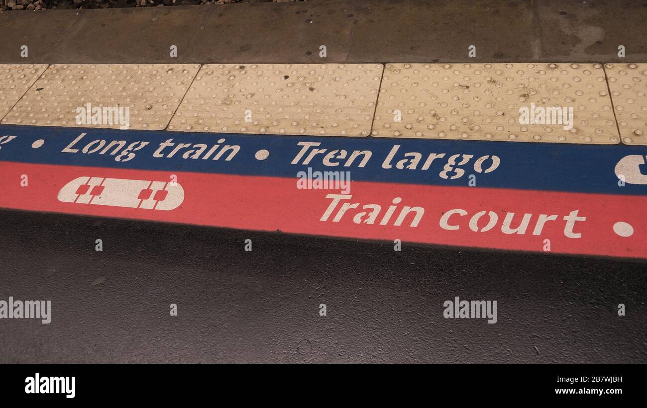 Long platform hi-res stock photography and images - Alamy