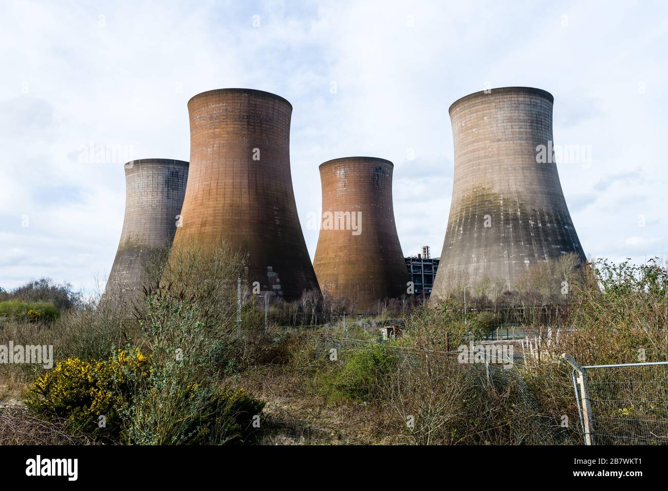Cooling Towers Rugeley Power Station Stock Photo - Alamy