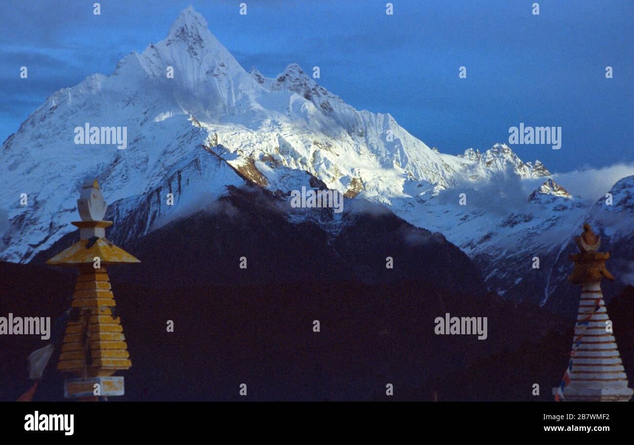 Tibet kenya hi-res stock photography and images - Alamy