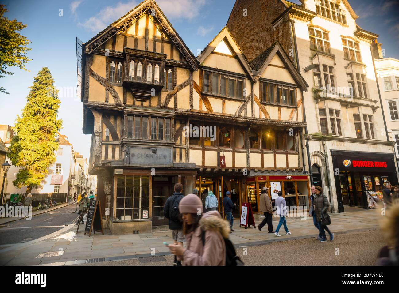 Timber frame building restoration hi-res stock photography and images ...