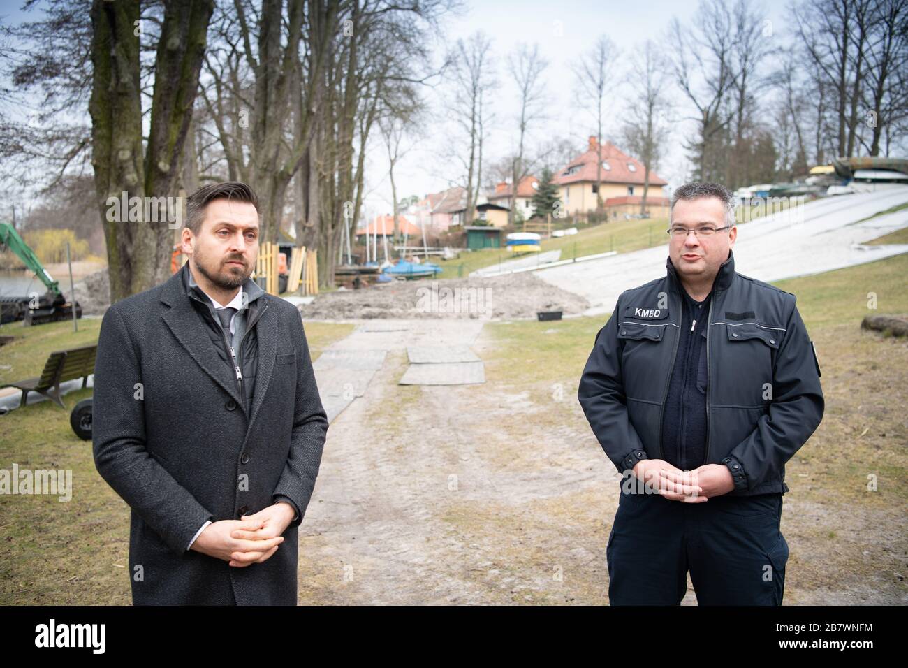 Police community operations hi-res stock photography and images - Alamy
