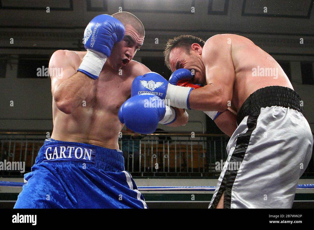 Johnny Garton (blue) shorts defeats Danny Dontchev in a Welterweight ...