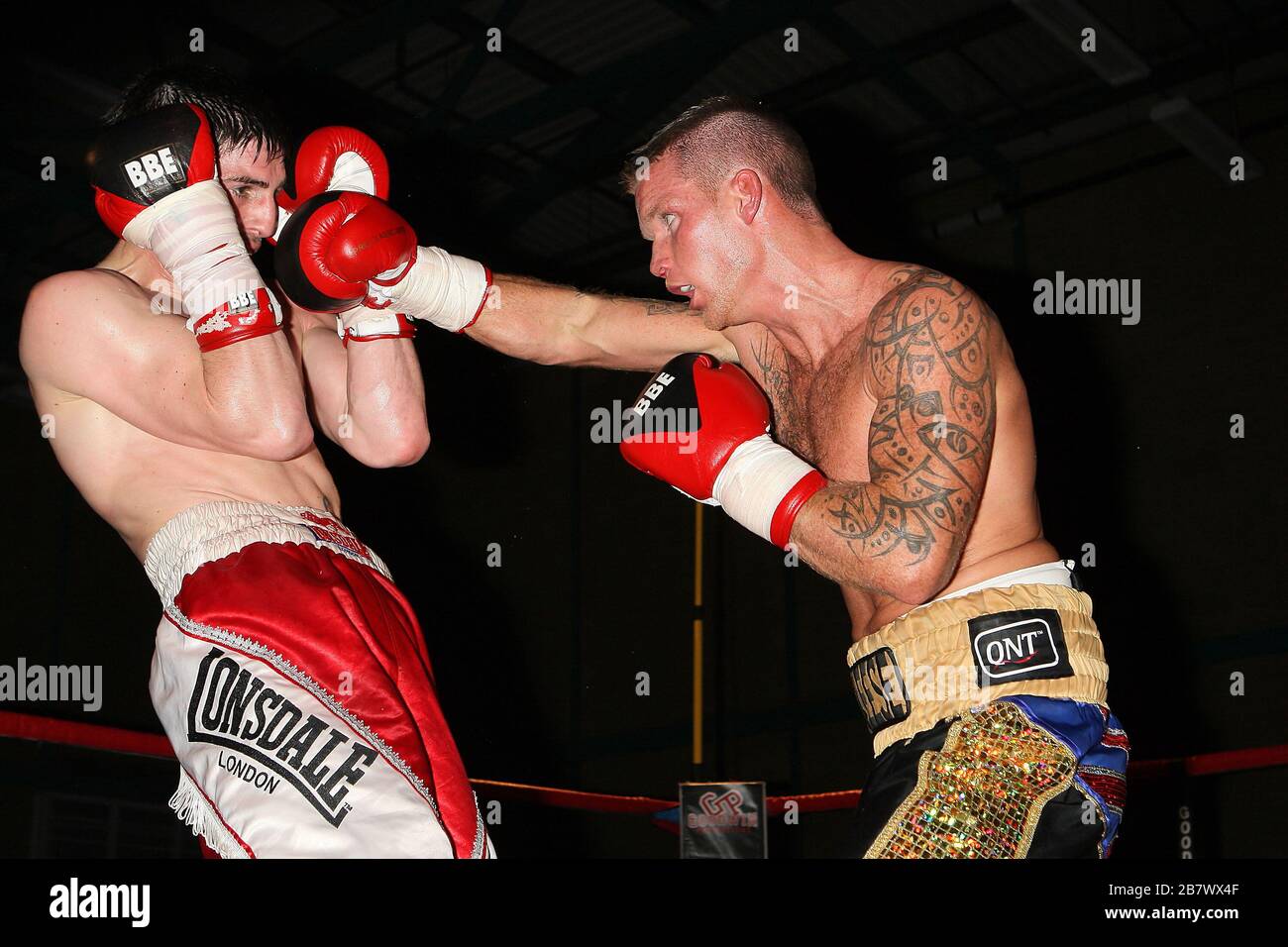 Pat McAleese (black/gold shorts) defeats Fran Gonzalez in a ...