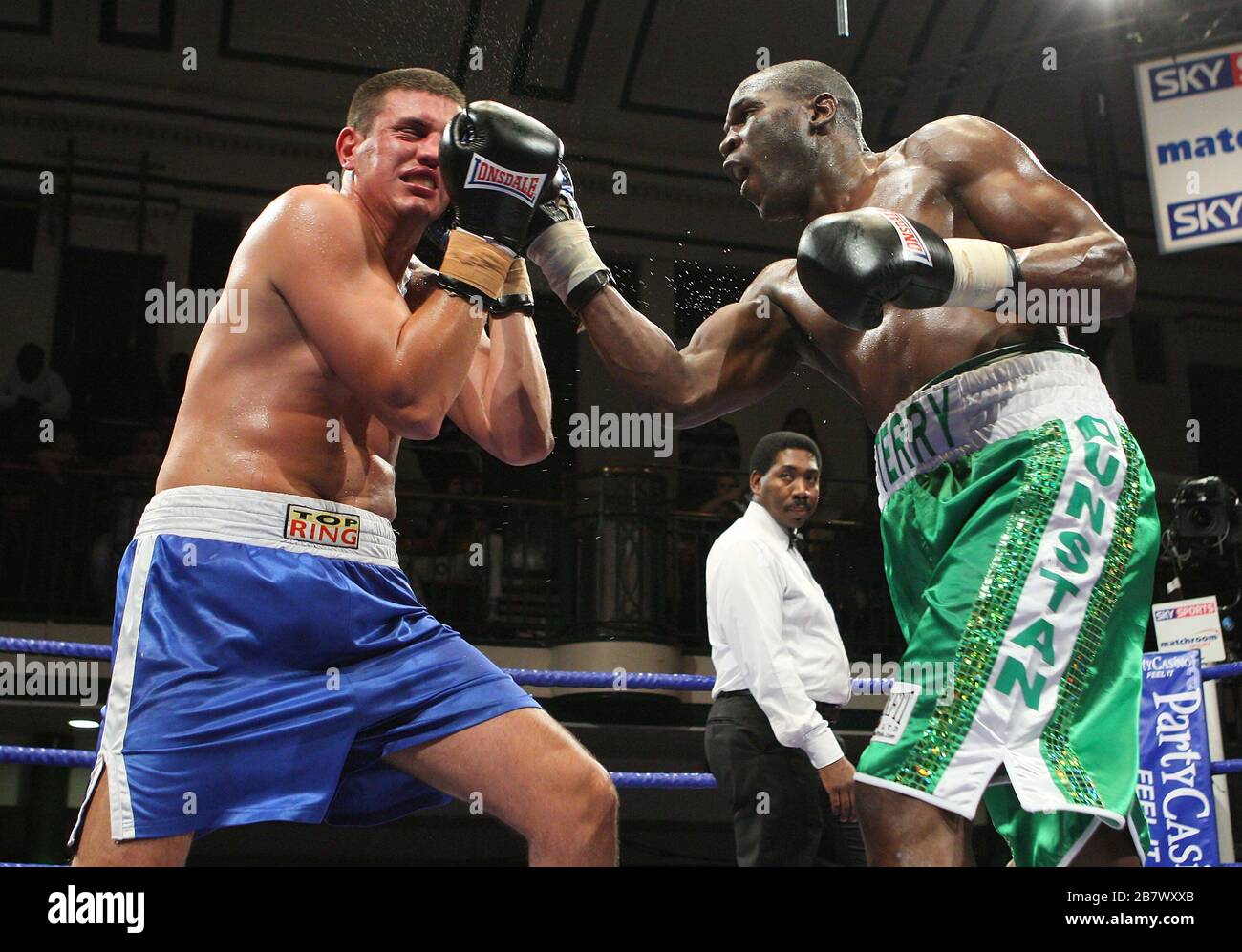 Dunstan hall hi-res stock photography and images - Alamy