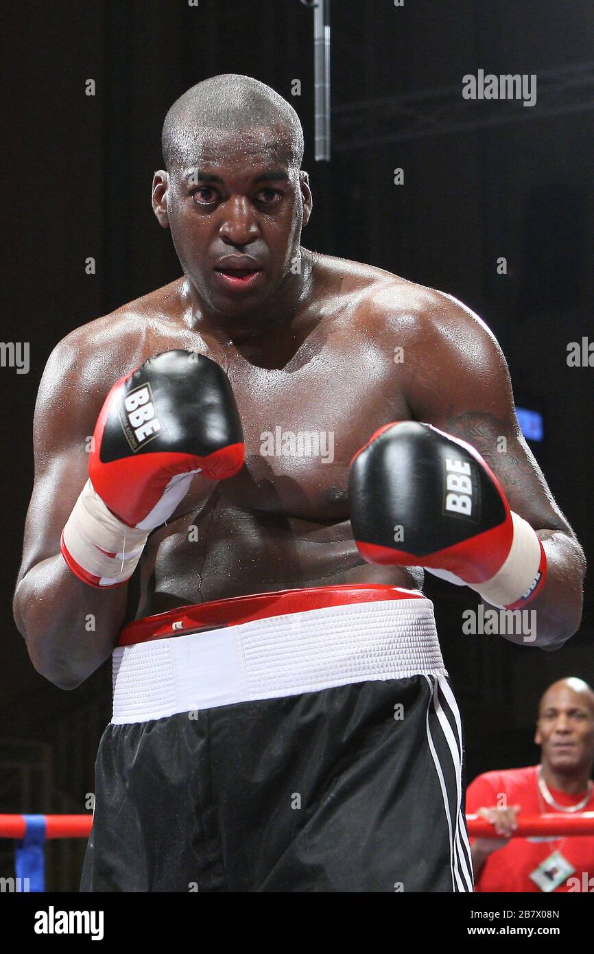 Damian Campbell (black shorts) draws with Colin Kenna in a Heavyweight ...