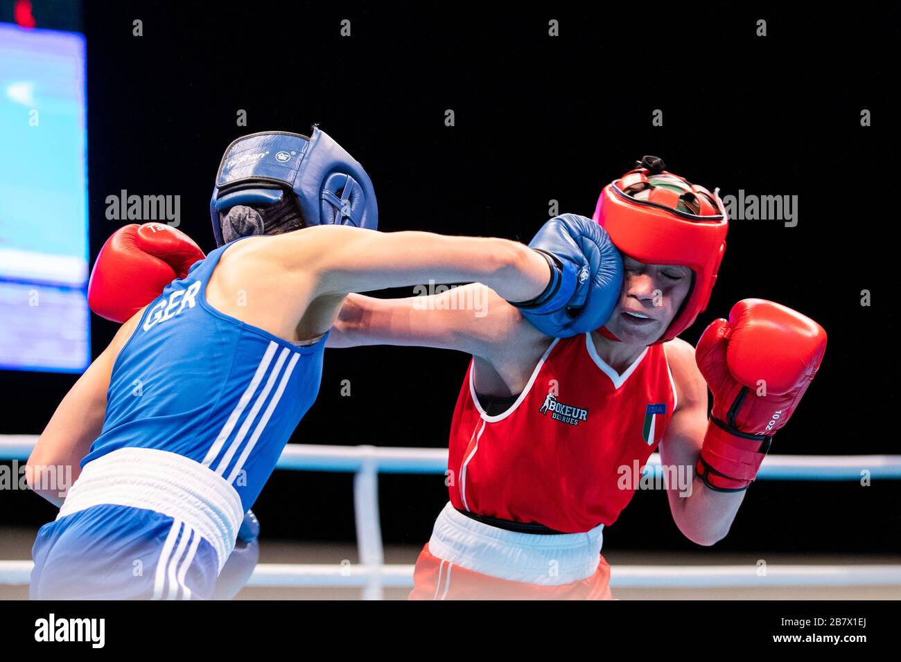 London, UK. 14-03-20. Giordana Sorrentino (ITA) RED fights Ursula M ...