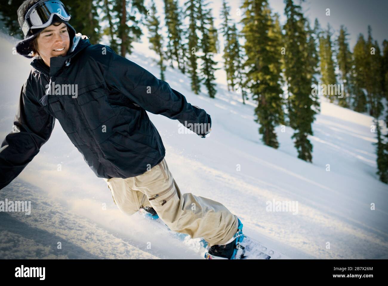 Snowboarder in steep slope hi-res stock photography and images - Alamy