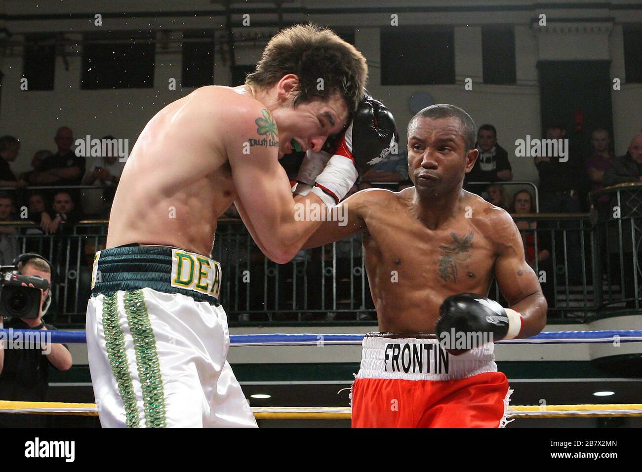 Dean Byrne (white shorts) defeats Michael Frontin in a Welterweight ...