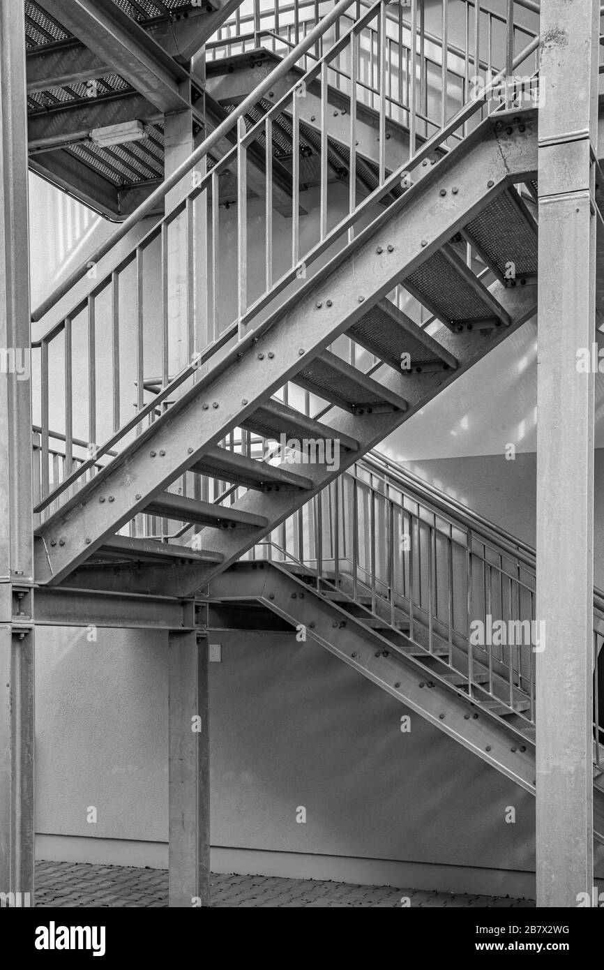 Metal staircase modern hi-res stock photography and images - Alamy