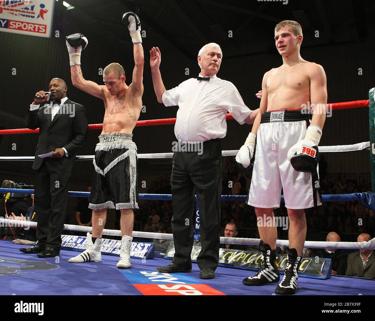 Dale Miles (black shorts) defeats Janis Chernouskis in a Welterweight ...