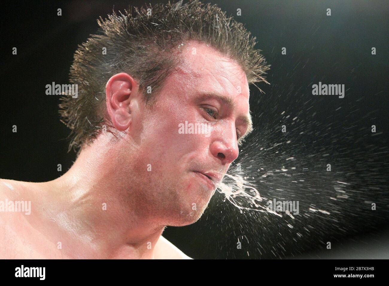 Micky Steeds (Isle of Dogs, red/black shorts) during the Prizefighter ...