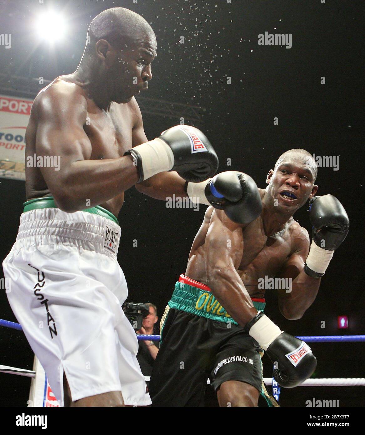 Ovill McKenzie (Canning Town, black shorts) defeats Terry Dunstan ...