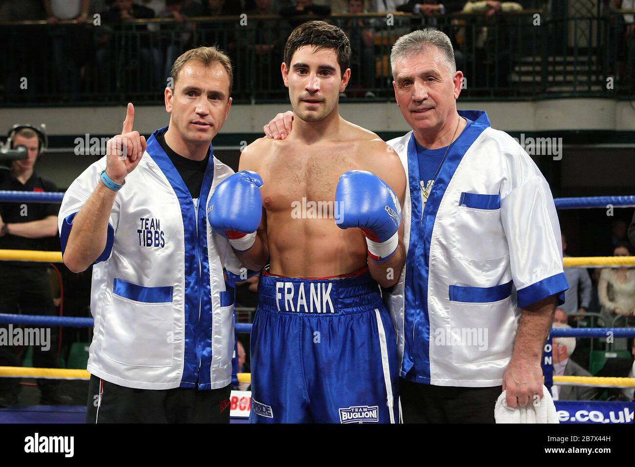Frank Buglioni (blue shorts) defeats Paul Morby in a Super-Middleweight ...