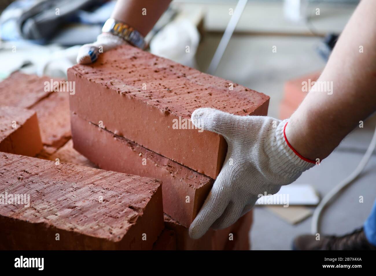 Lifting building material hi-res stock photography and images - Alamy