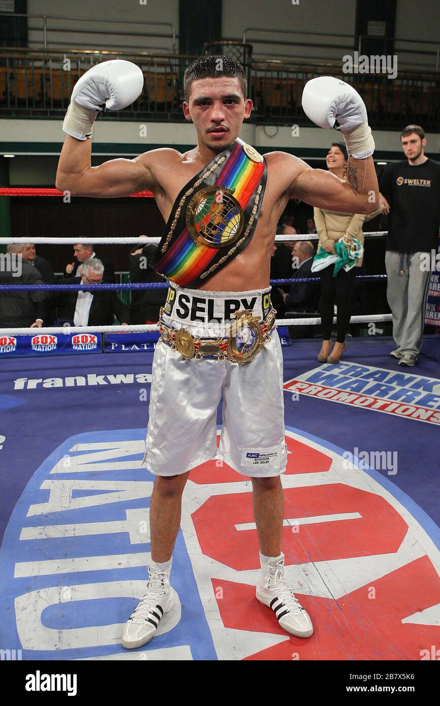 John simpson boxer hi-res stock photography and images - Alamy