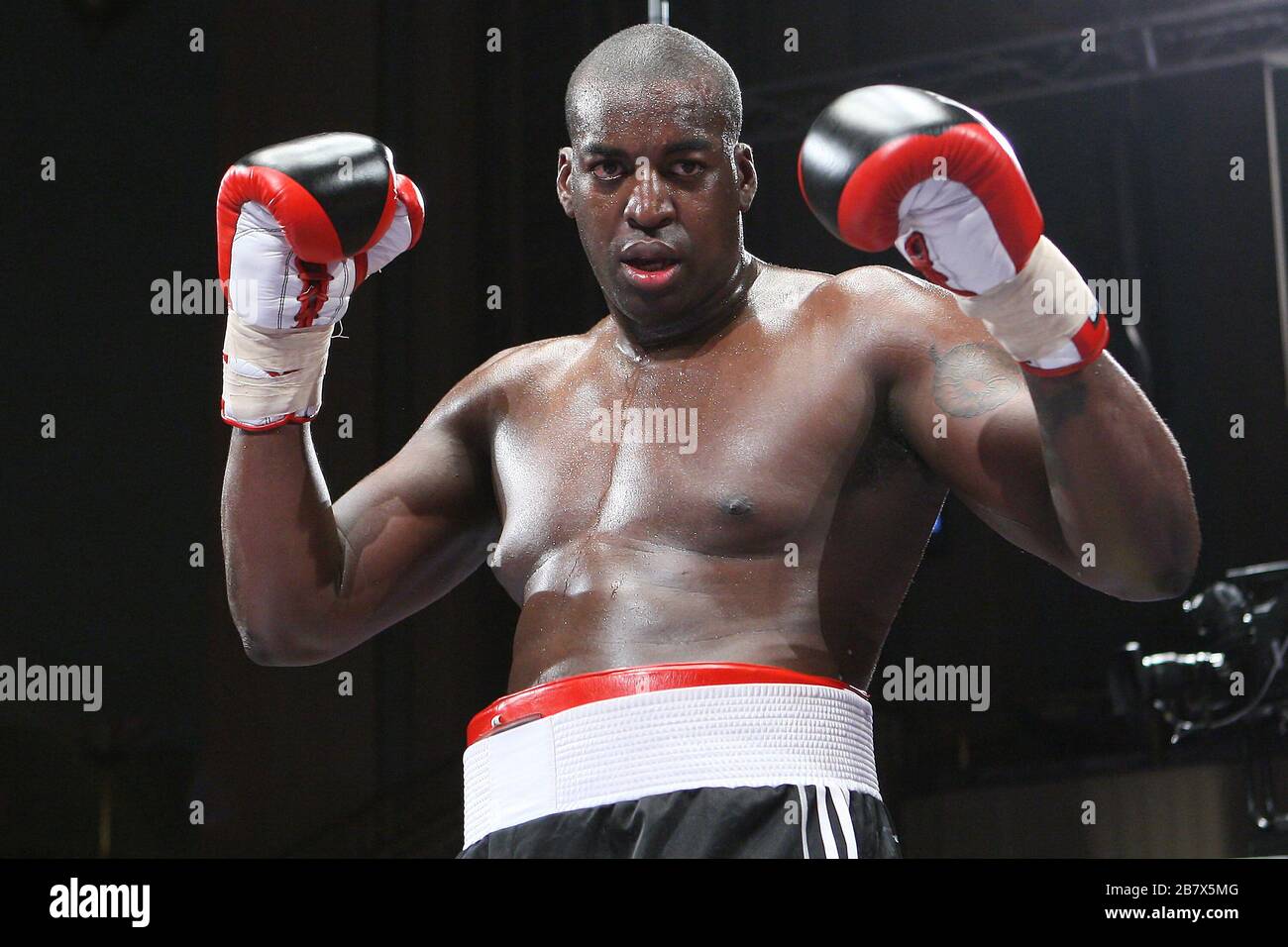 Damian Campbell (black shorts) draws with Colin Kenna in a Heavyweight ...
