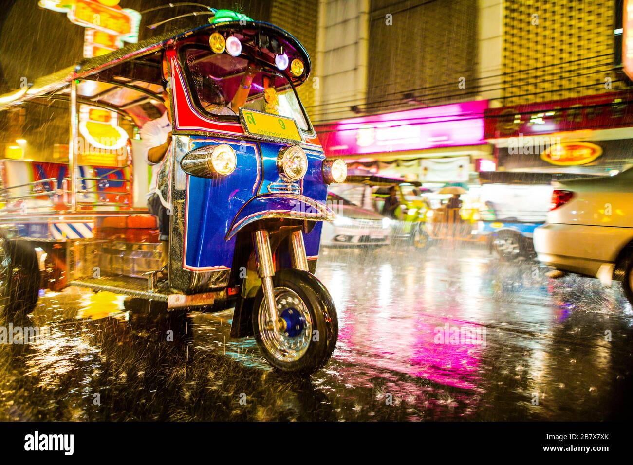 Tuk tuk speeding hi-res stock photography and images - Alamy