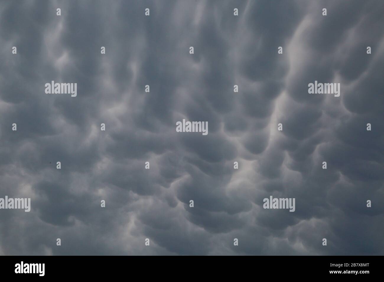 Dark stratus cloud hi-res stock photography and images - Alamy