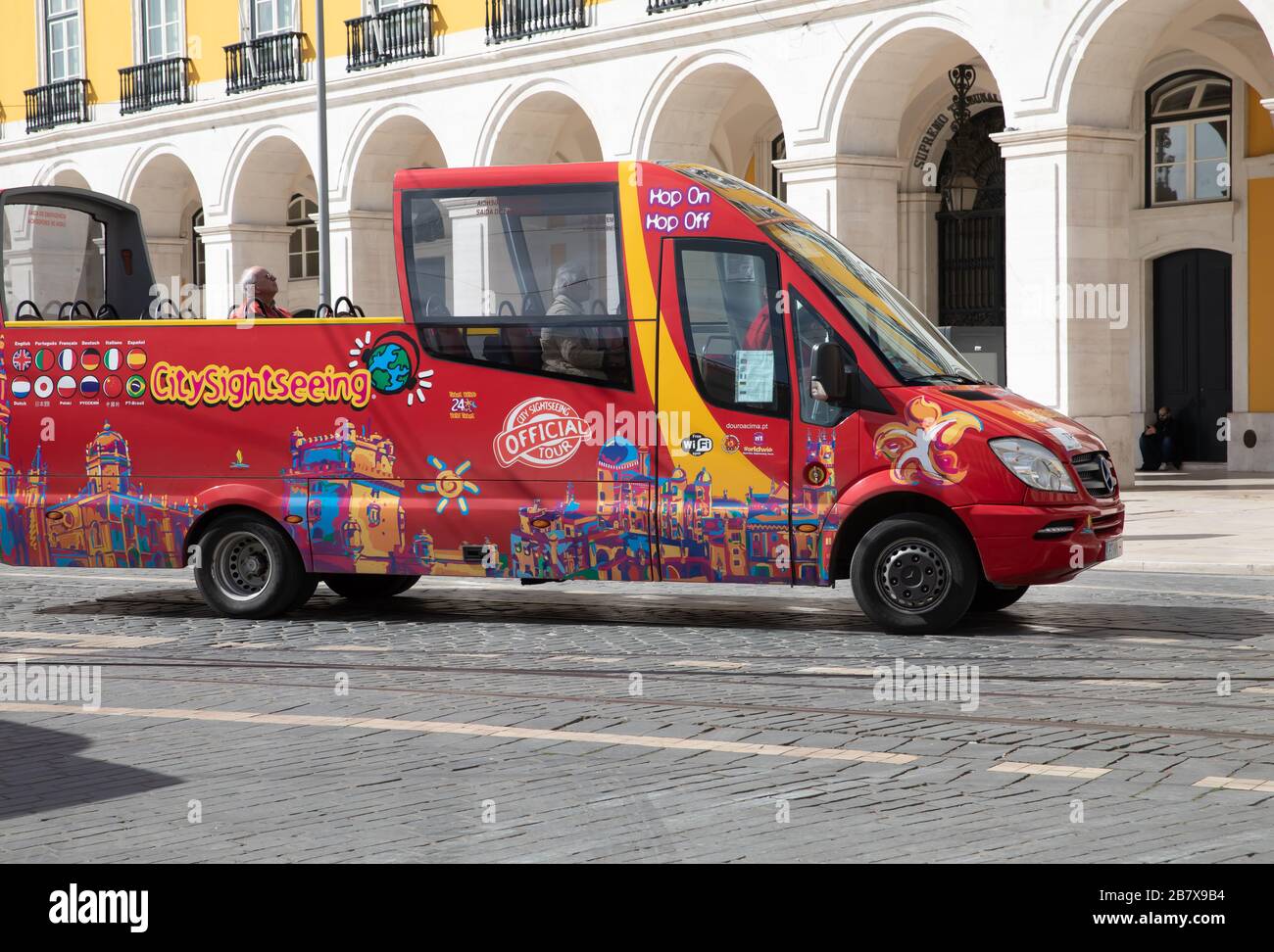 Open top bus lisbon hi-res stock photography and images - Alamy