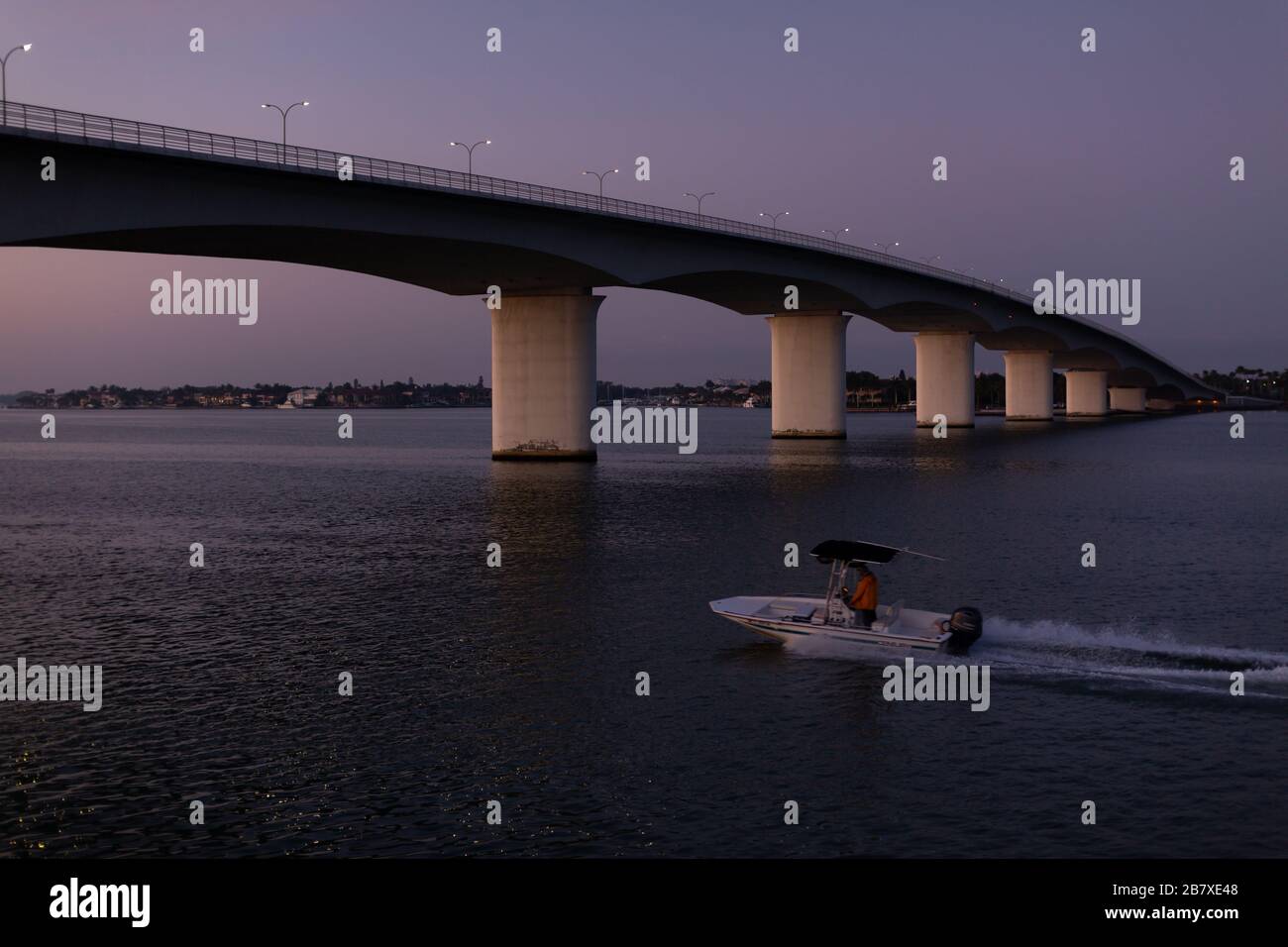Sunrise over the John Ringling Causeway in Sarasota, Florida, USA Stock ...