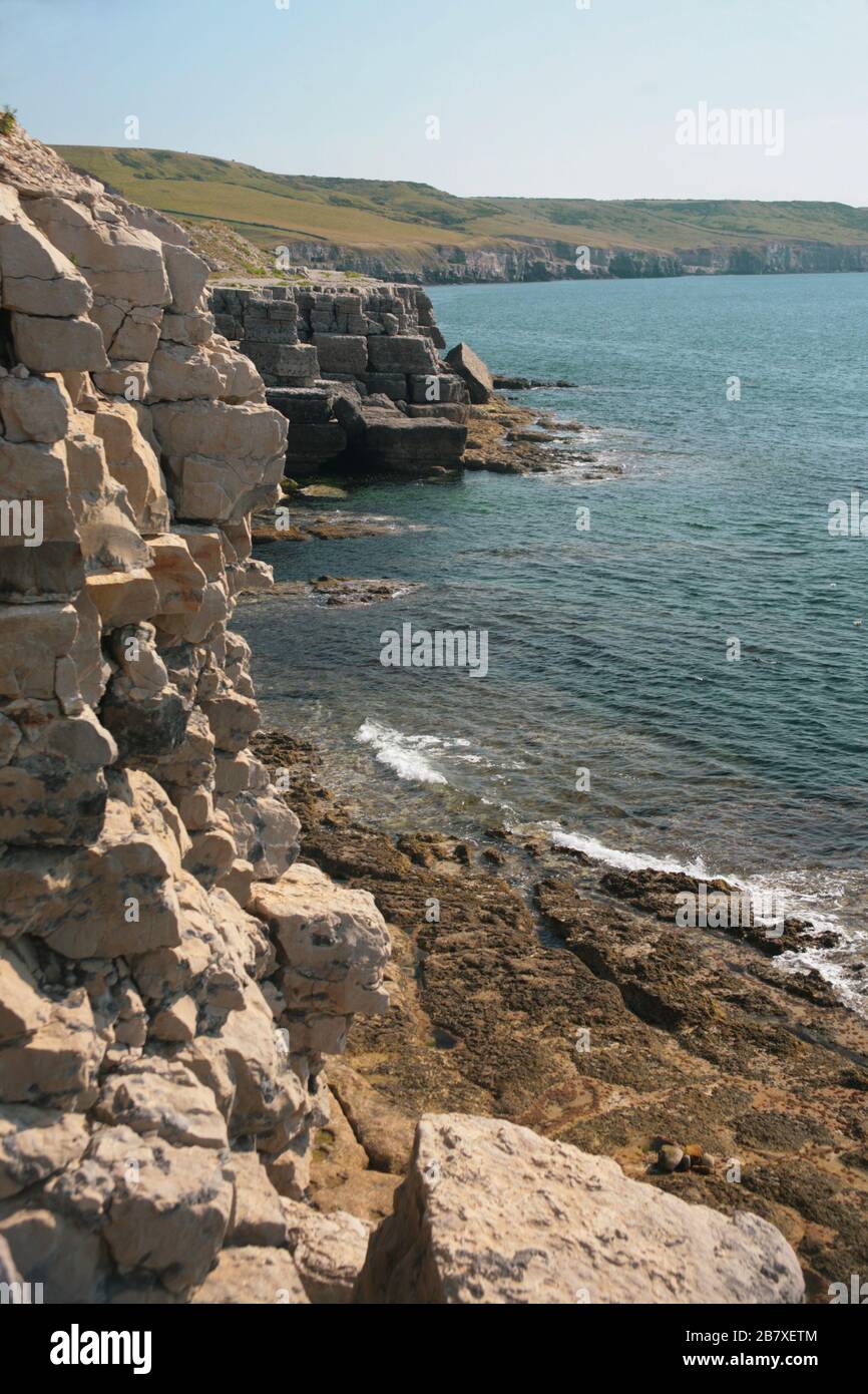 Winspit caves dorset hi-res stock photography and images - Alamy