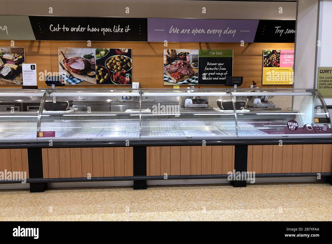 Supermarket deli empty hi-res stock photography and images - Alamy