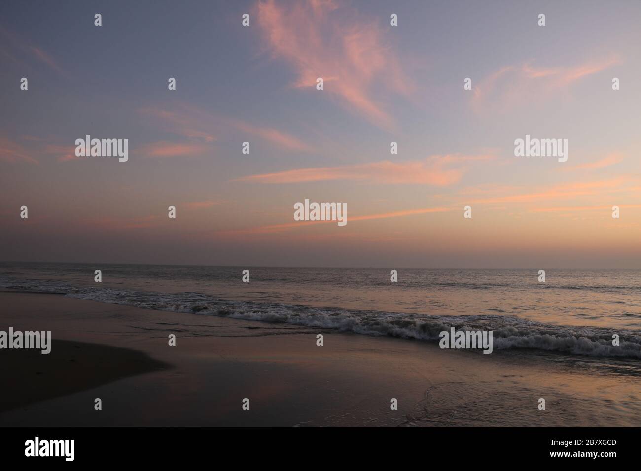 Coxs bazar sea beach hi-res stock photography and images - Alamy