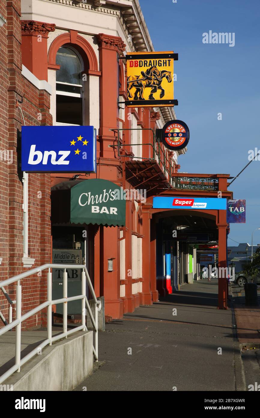 New zealand pub hi-res stock photography and images - Alamy