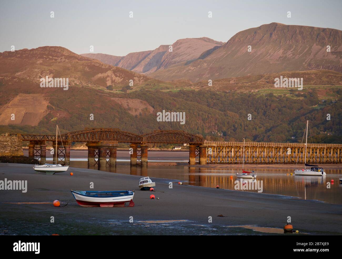 Viaduct across the Estuary Stock Photo - Alamy