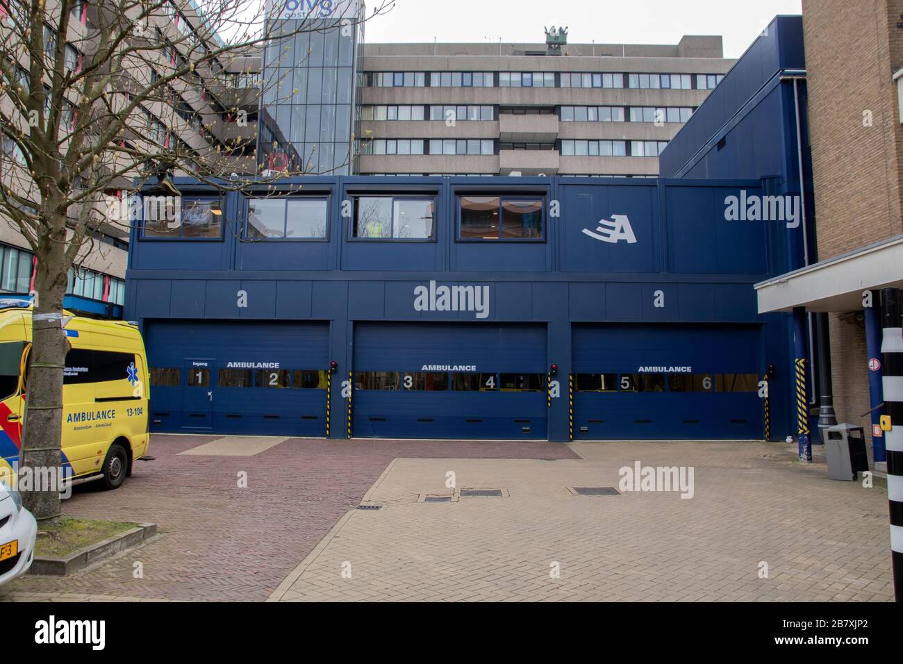 Ambulance garage hi-res stock photography and images - Alamy