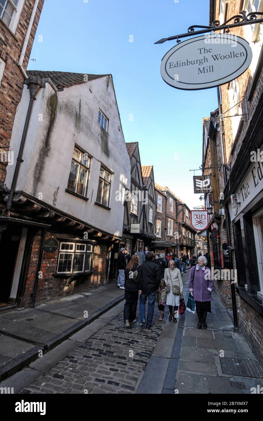 English medieval architecture hi-res stock photography and images - Alamy