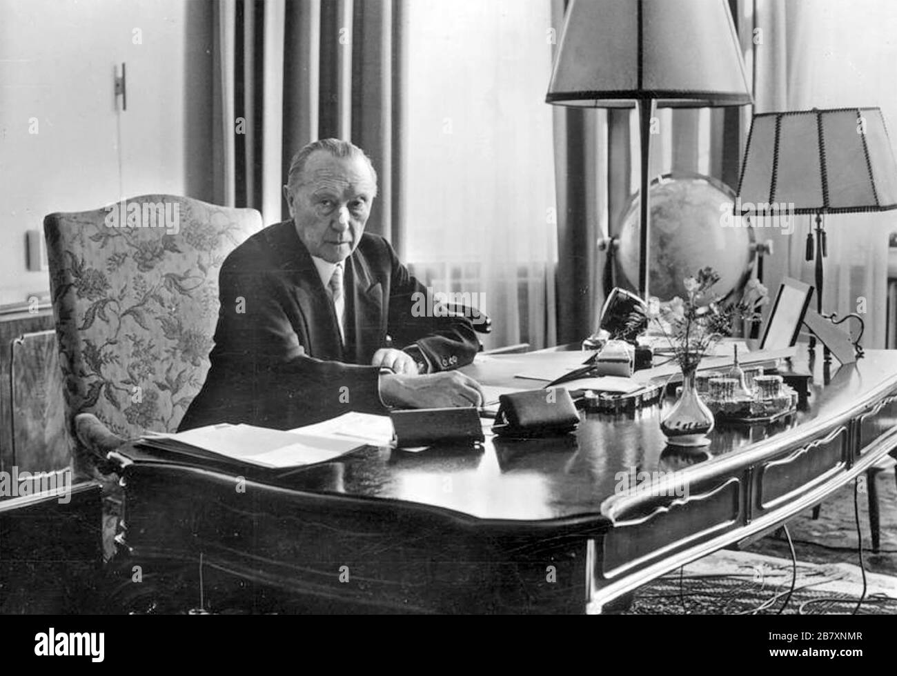 KONRAD ADENAUER (1876-1967) German statesman about 1950 Stock Photo - Alamy