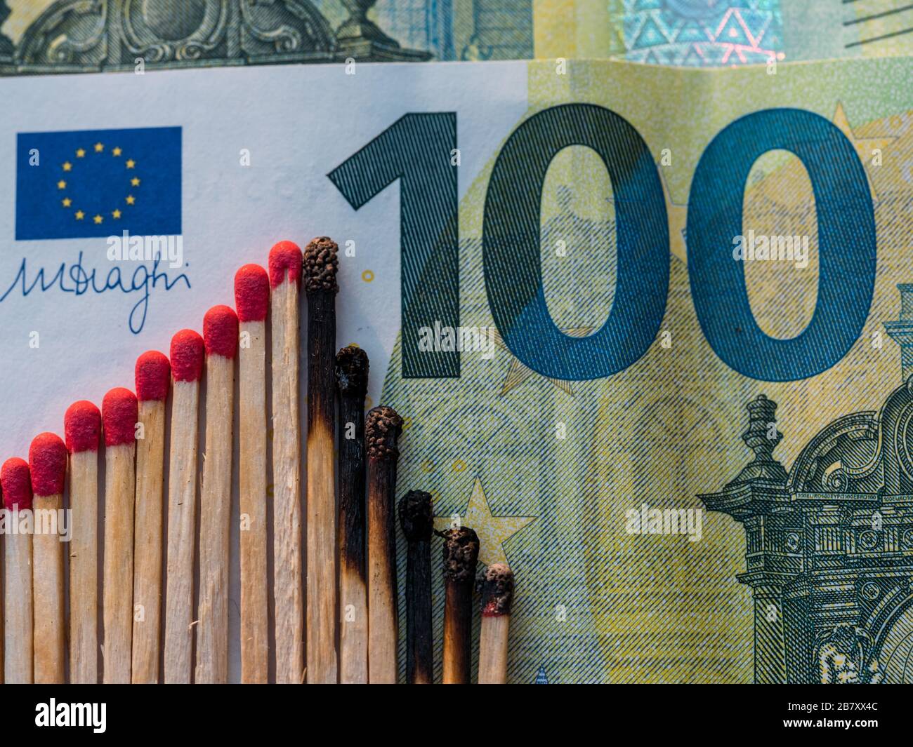 100 euro note hi-res stock photography and images - Alamy