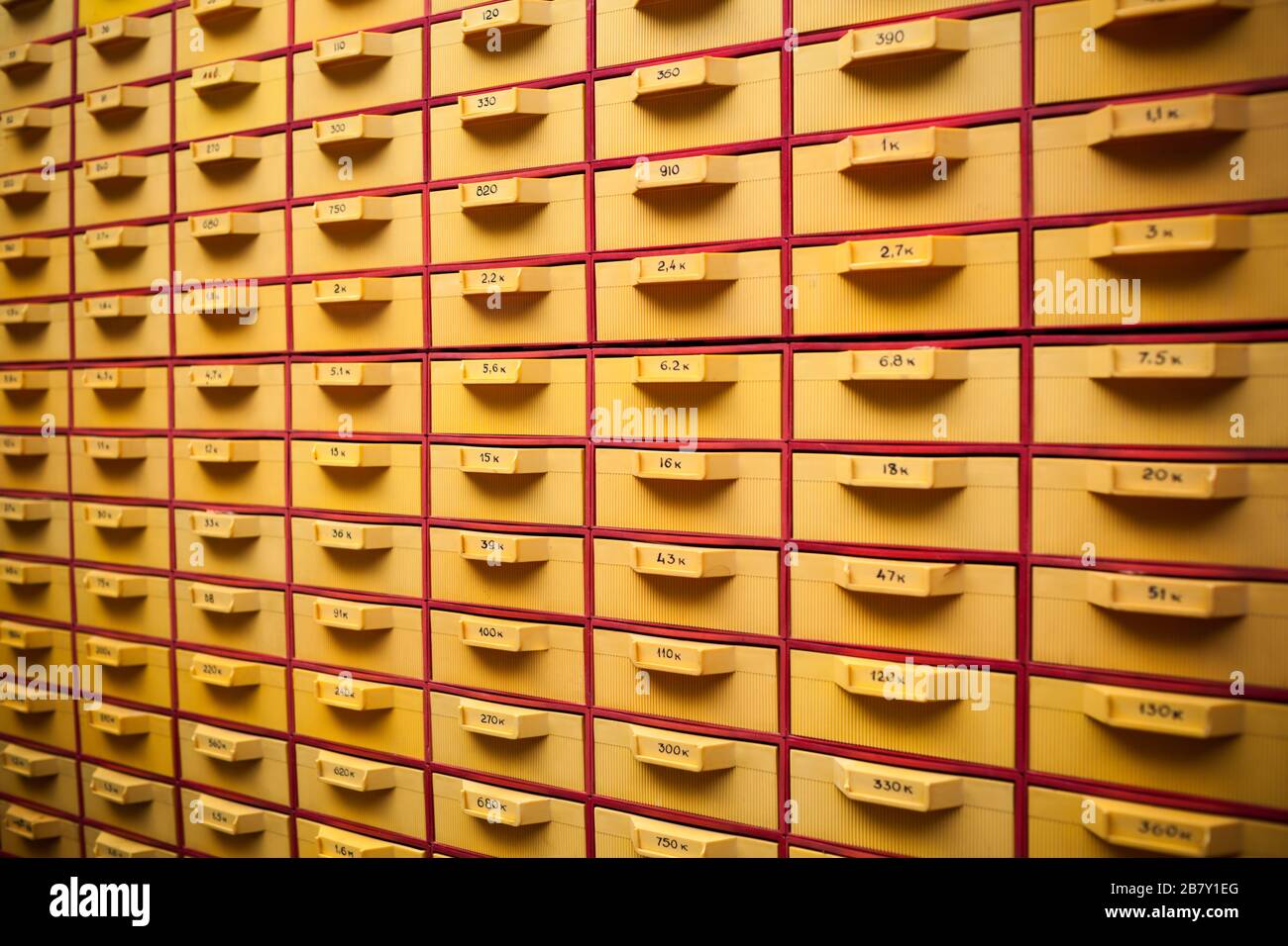 Archive storage room details hi-res stock photography and images - Alamy