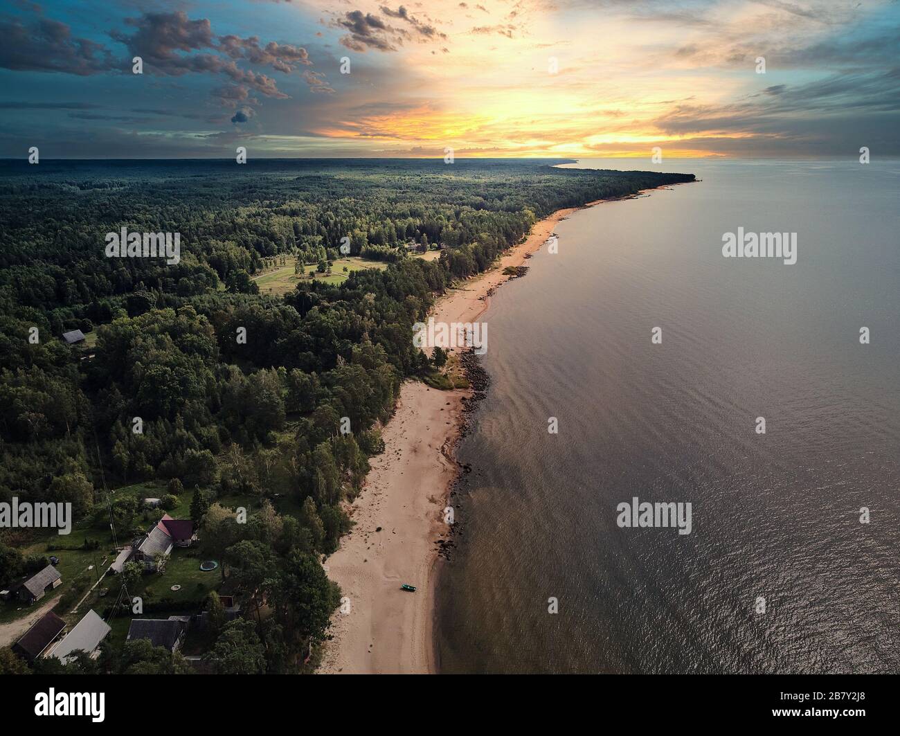 Aerial view sandy beach black hi-res stock photography and images - Alamy