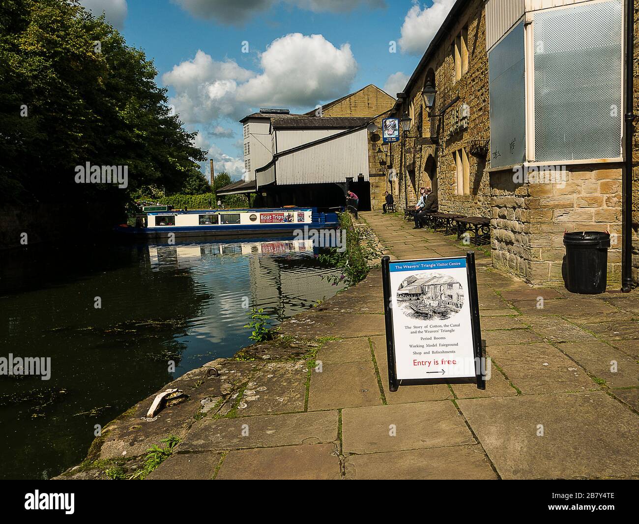 The Weavers Triangle at Burnley on the Leeds Liverpool Canal in ...