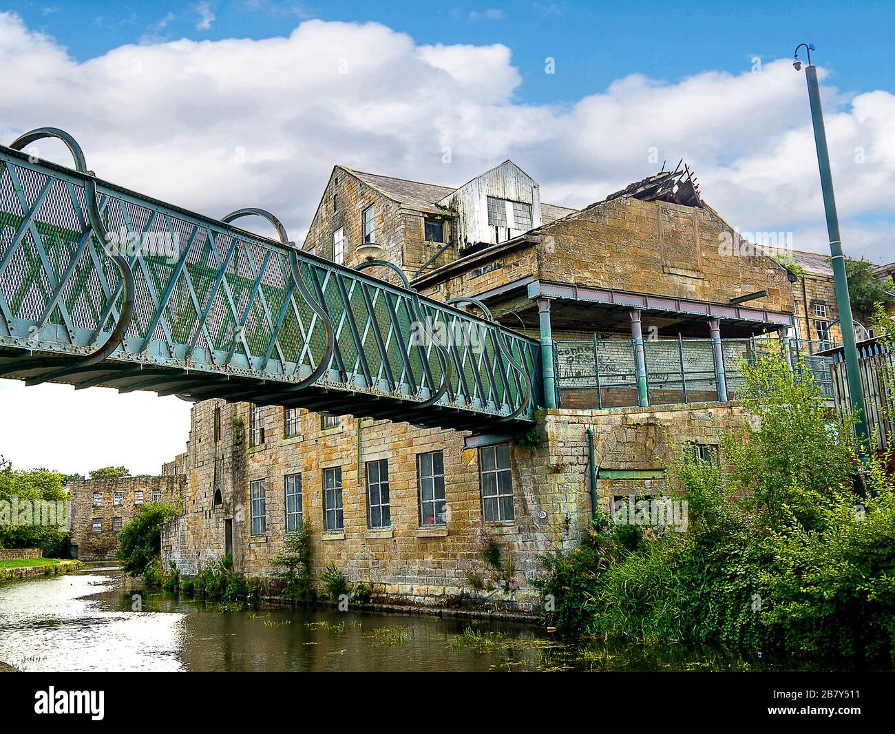 The Weavers Triangle at Burnley on the Leeds Liverpool Canal in ...