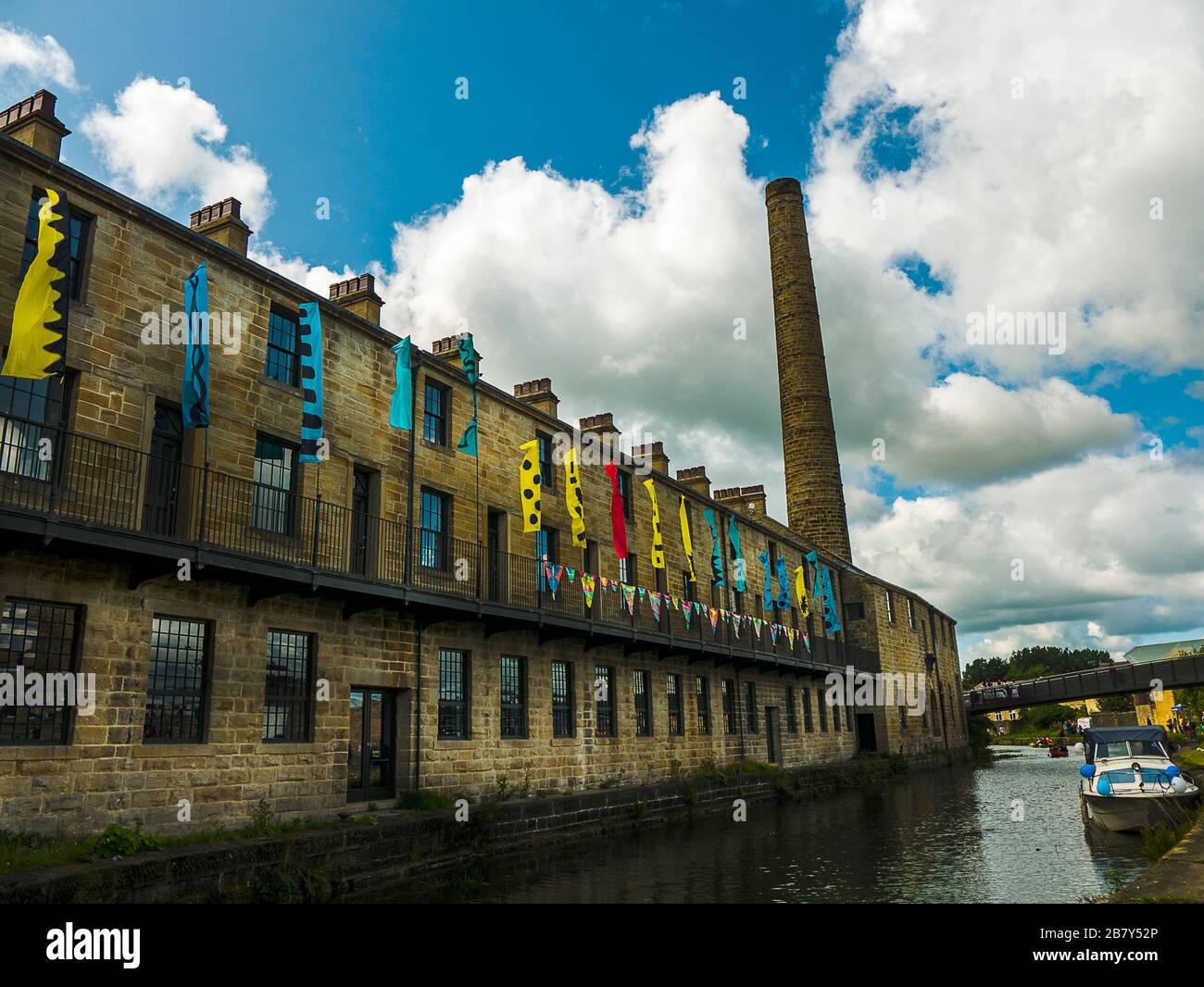 The Weavers Triangle at Burnley on the Leeds Liverpool Canal in ...