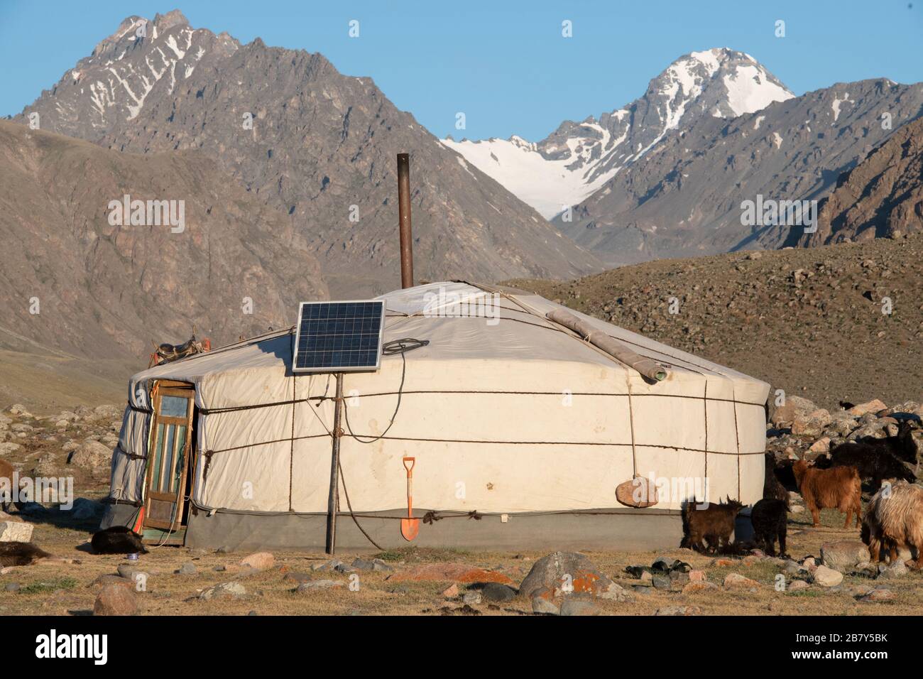 Traveling with the Nomadic people of Mongolia as they migrate fromm ...