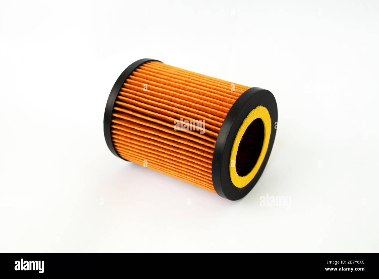 New car oil filter hi-res stock photography and images - Alamy