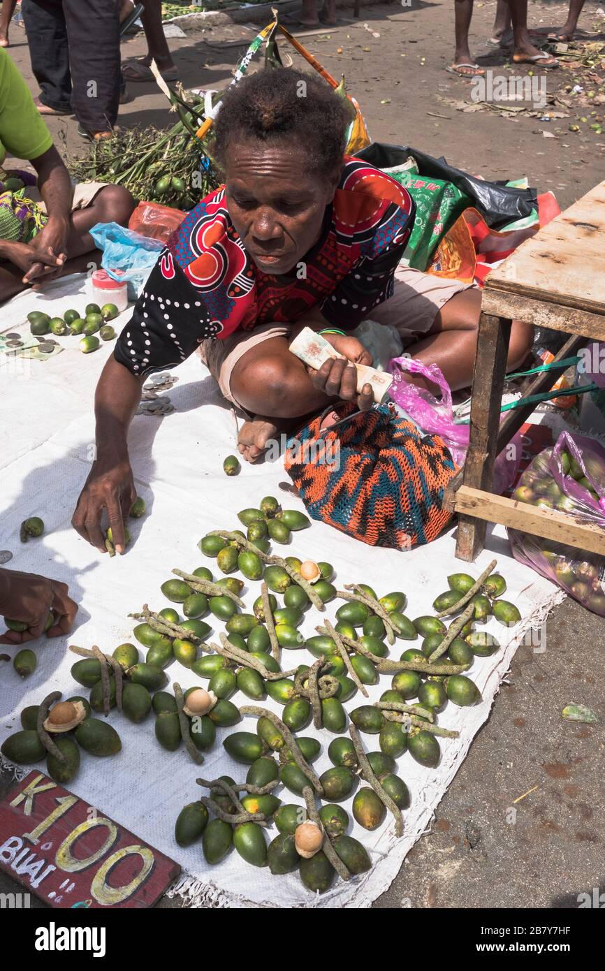 Females in papua new guinea hi-res stock photography and images - Alamy
