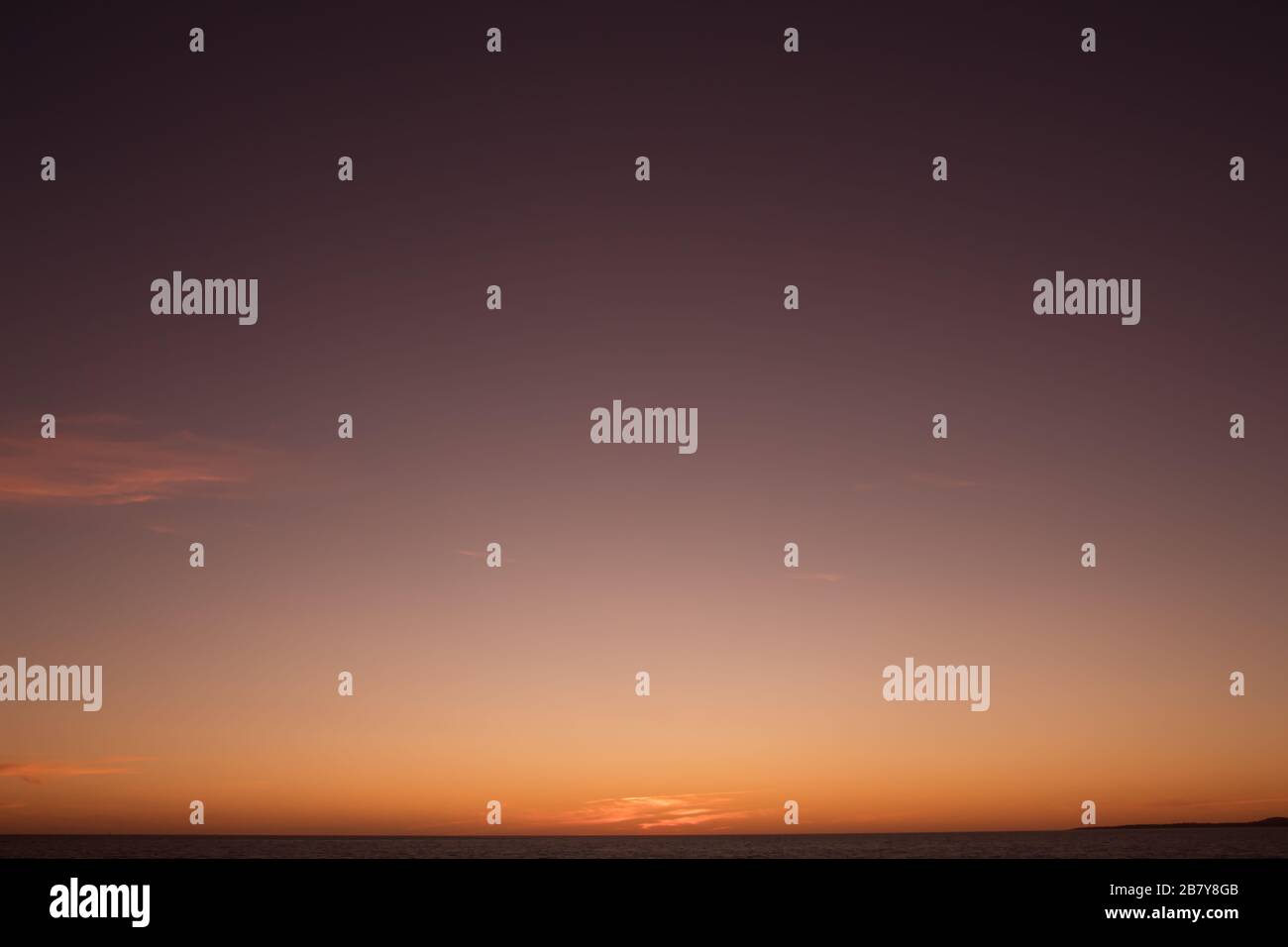 Wide shot clouds in blue hi-res stock photography and images - Alamy