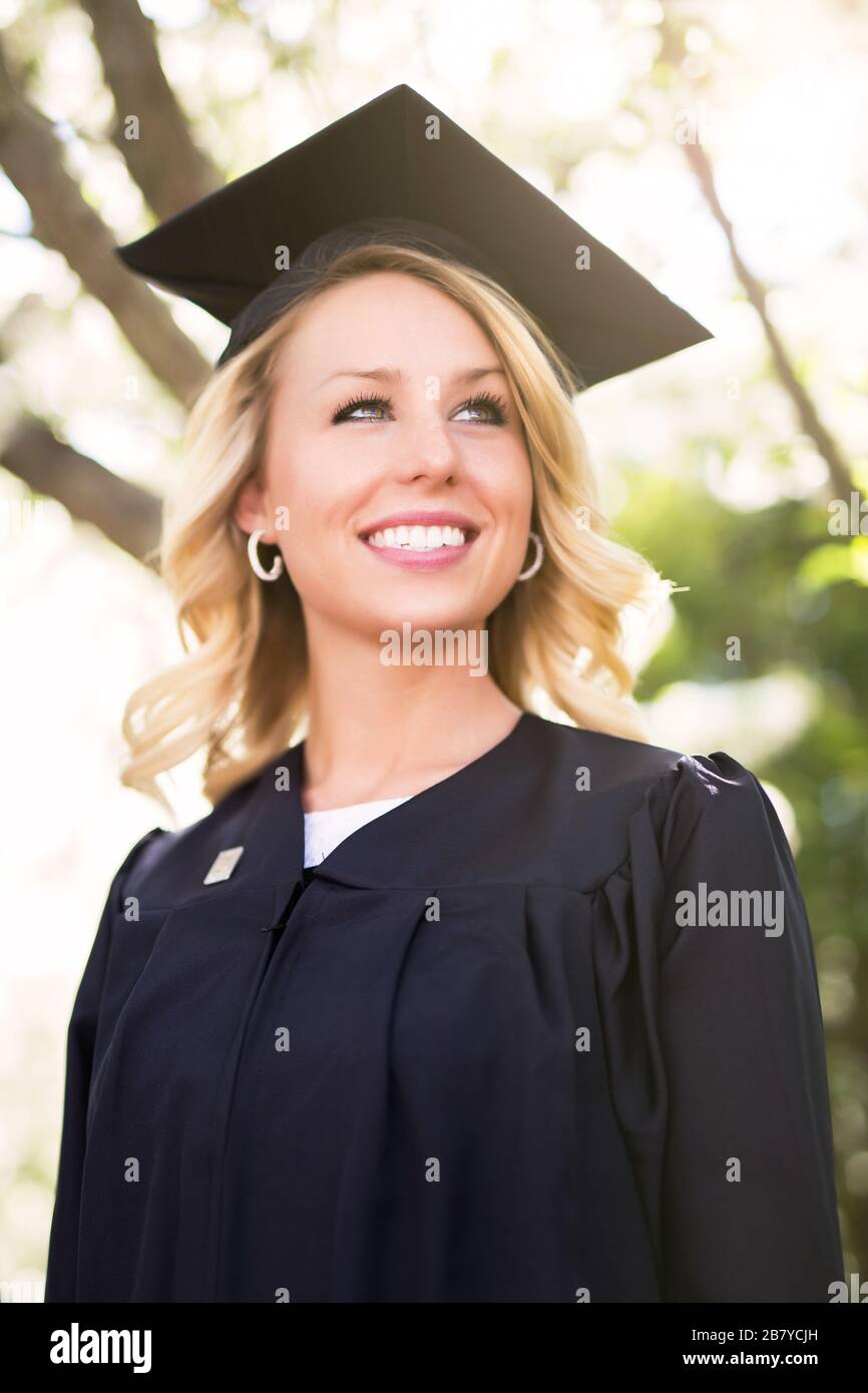 Graduated female hi-res stock photography and images - Alamy