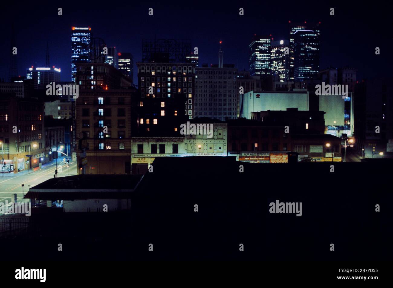 Beverly hills night street hi-res stock photography and images - Alamy